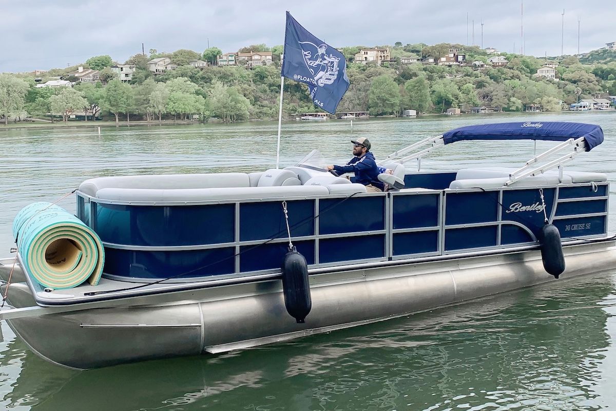 Austin Boat Rentals on Lake Austin & Lake Travis - Float On!