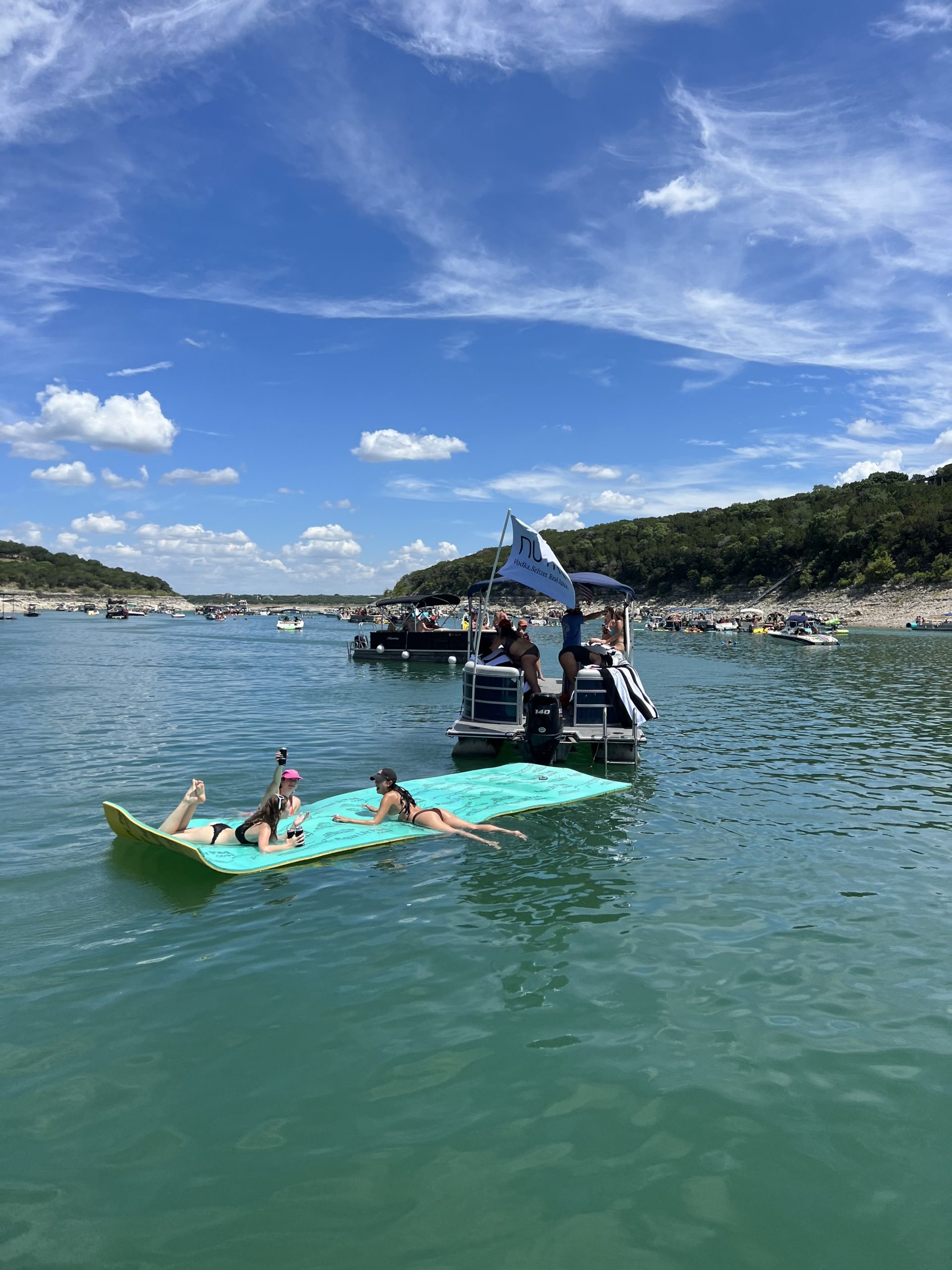 Boat Rental Without a Captain on Lake Travis: Explore the Lake at Your ...